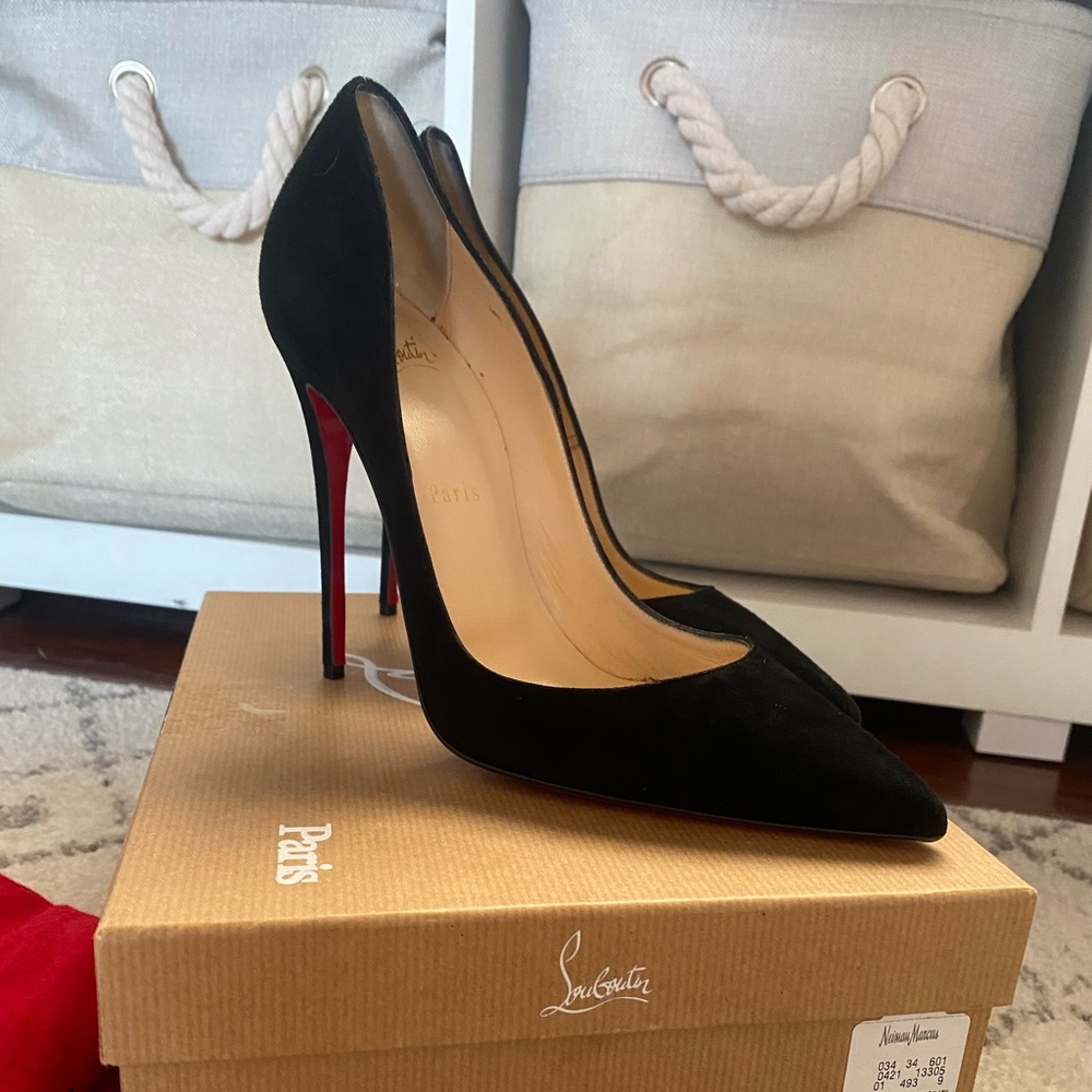 Christian Louboutin So Kate Heels - Gem